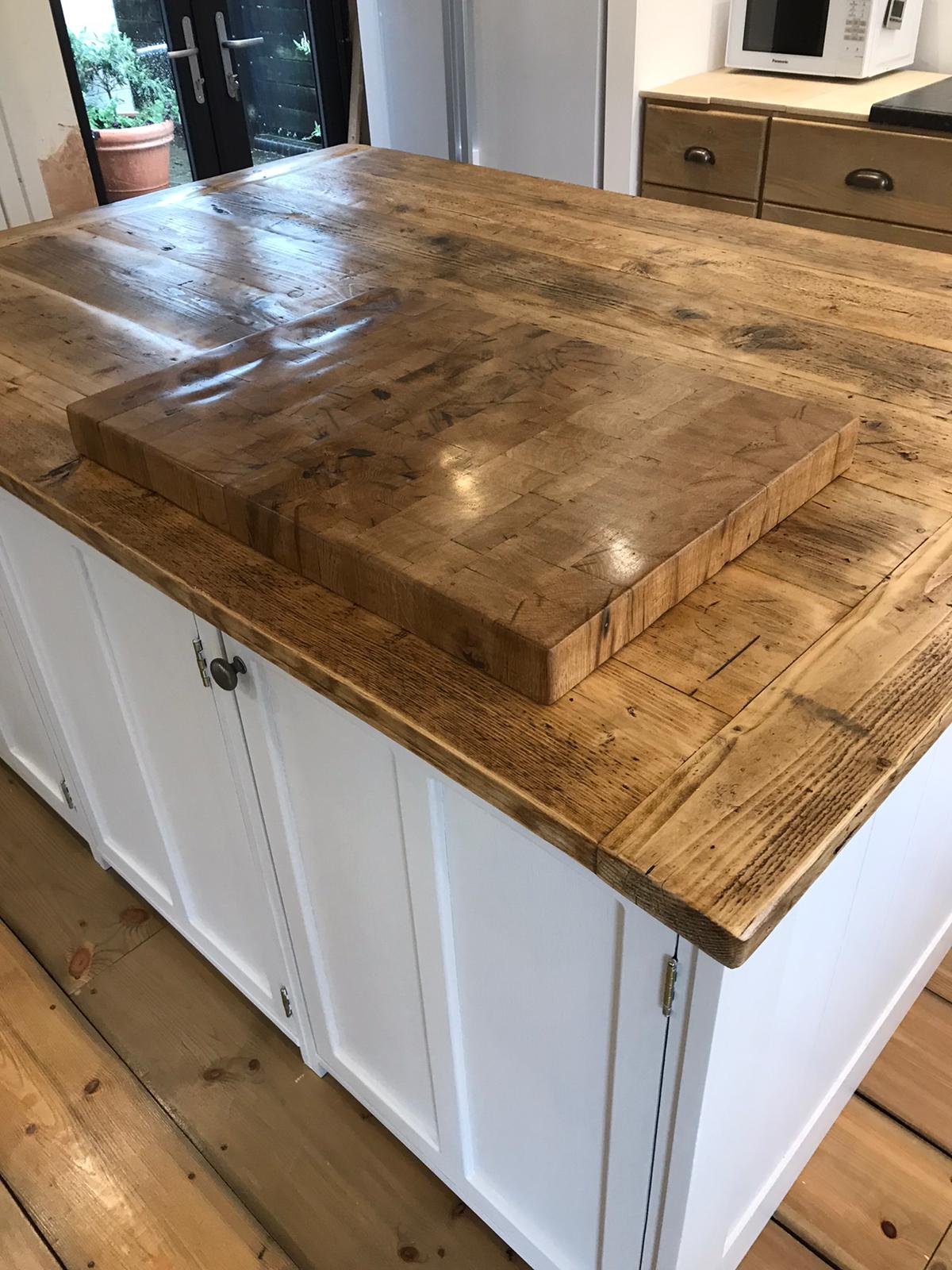 Unique Reclaimed Wood Worktops, Beautiful Bespoke Kitchen Units and ...