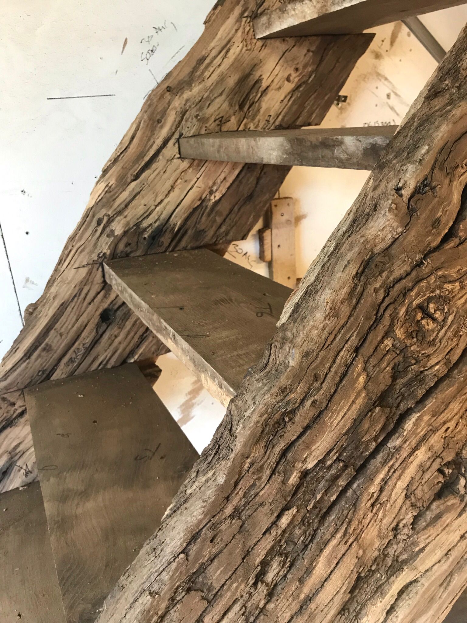 Unique Reclaimed Wood Worktops, Beautiful Bespoke Kitchen Units and ...